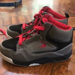 Shaq | Shoes | Shaq Basketball Shoes Boys Size 2 Grayred Leathe | Poshmark